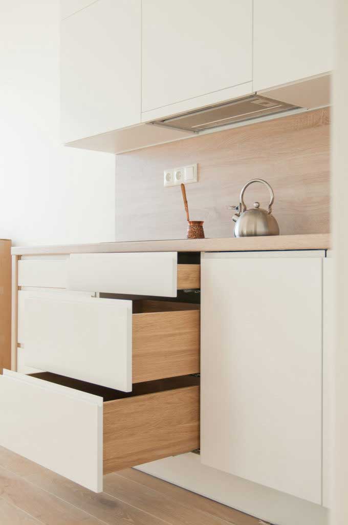 Custom Made, Solid Wood Drawer Boxes | Gamma fittings