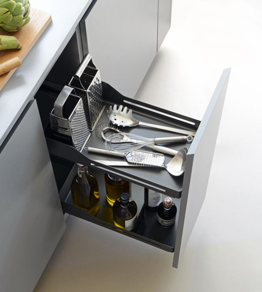 Snello LIBELL 300 base unit pull-out – Gamma Fittings